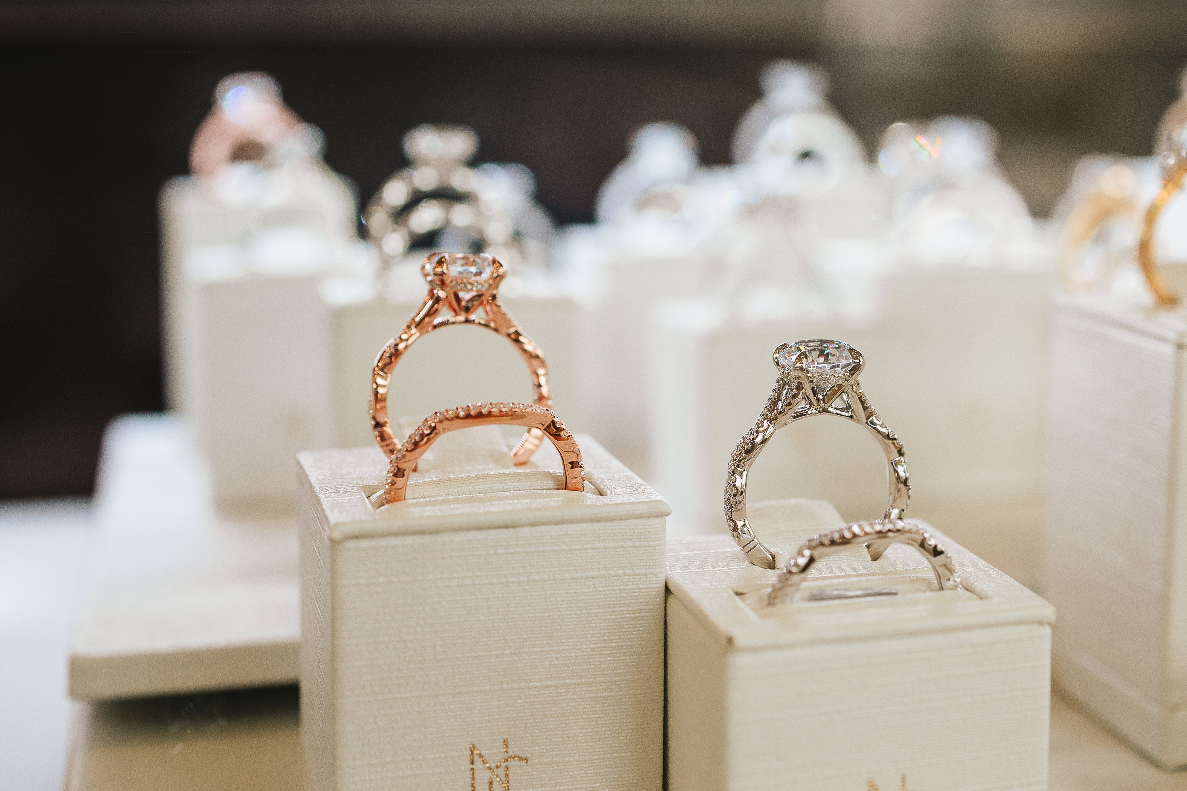 Women's Wedding Bands – Christopher's Fine Jewelry